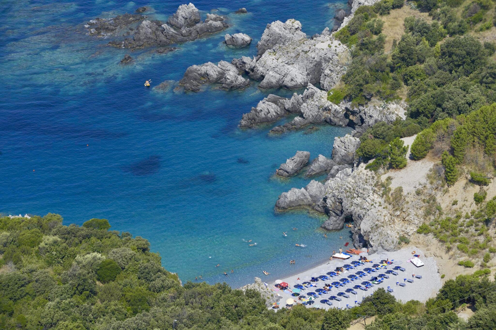 Le coste della Basilicata indicate da Forbes come destinazioni ...