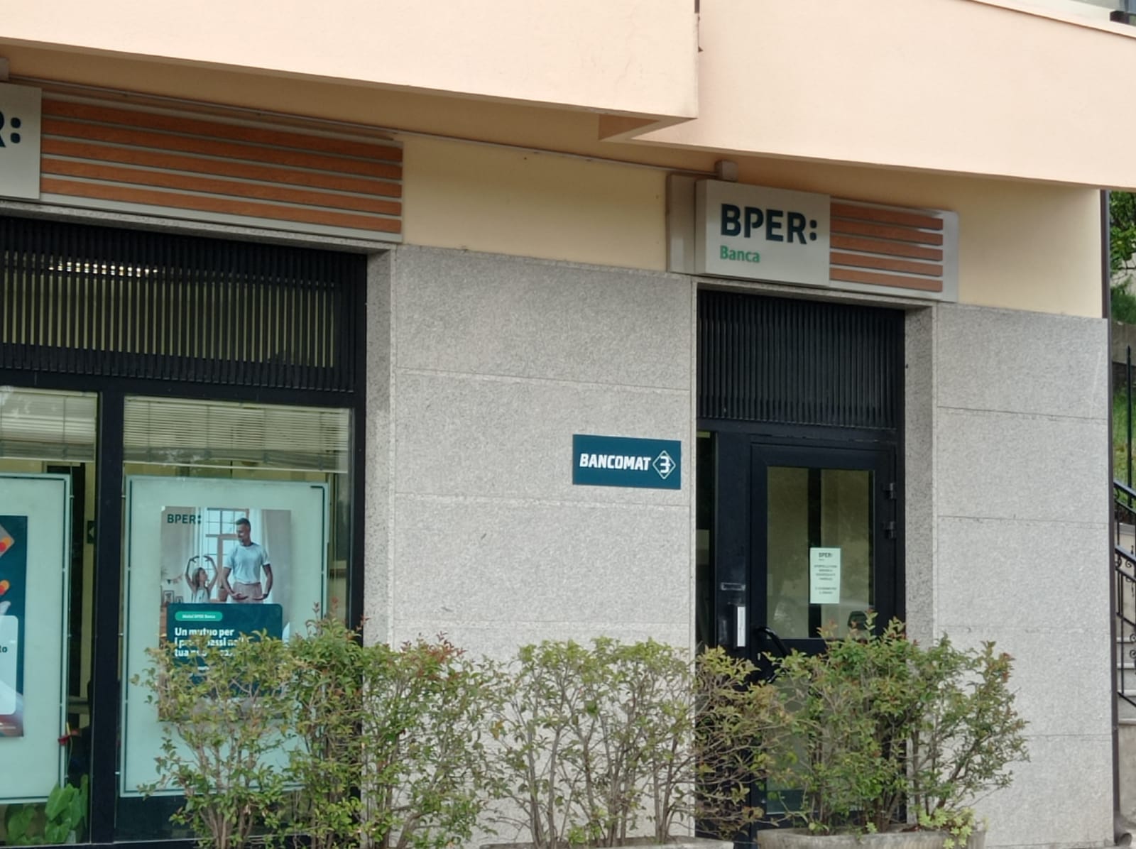 Senise Atti vandalici al bancomat della Bper il servizio sarà ...